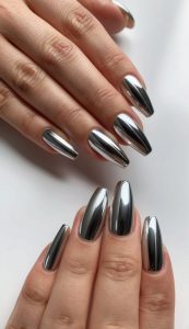 31 Metallic Nail Art Ideas: Sparkle Up Your Fingers with Shiny Designs ...